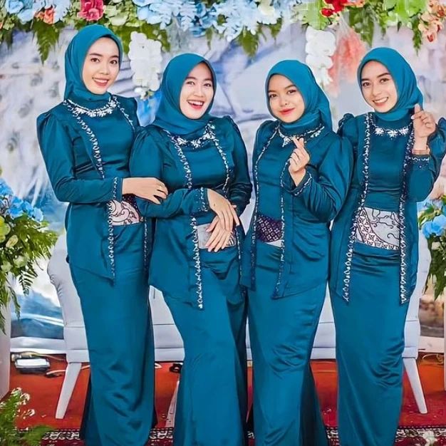 Warna Baju Bridesmaid yang Bagus untuk Pernikahan